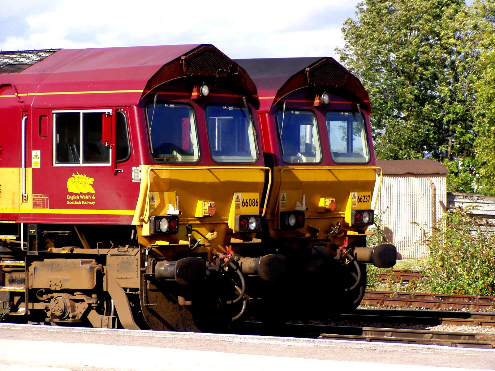 'Along These Tracks' Train Photos Site : Photo Class 66086 and Class ...