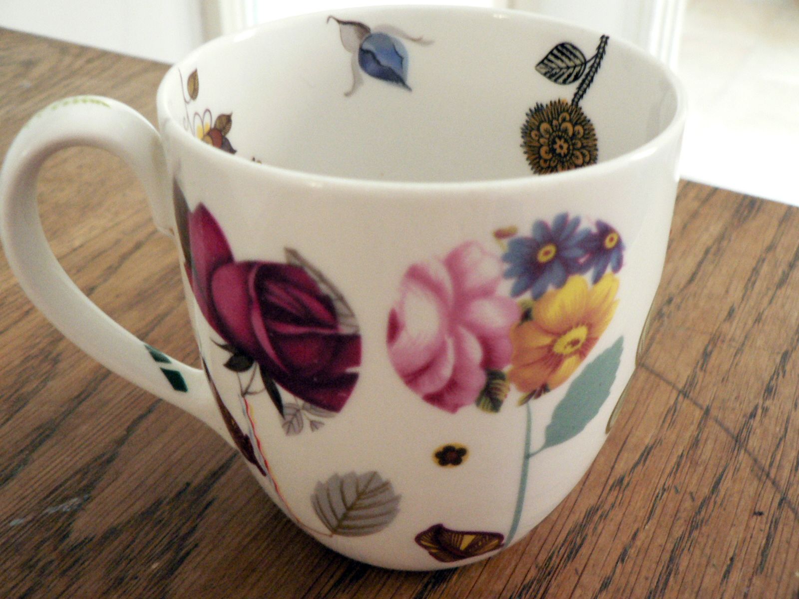 Just Juniper: picnics and lollipop flowers