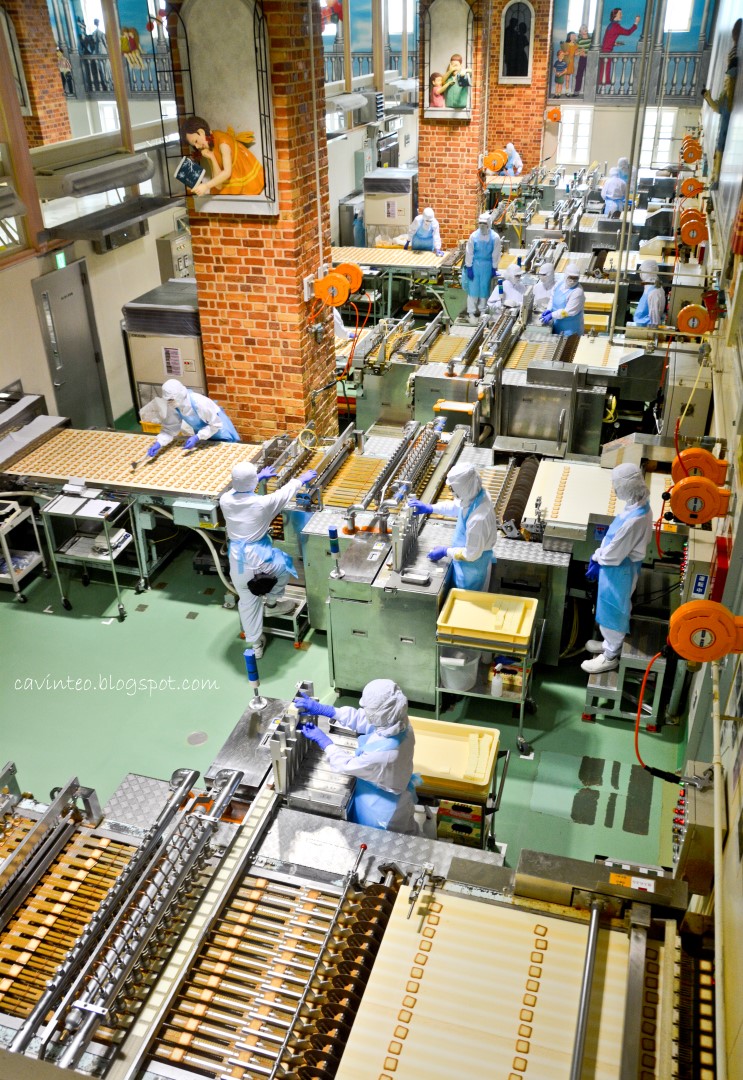 Entree Kibbles: Shiroi Koibito Park - The Japanese Version of Willy ...