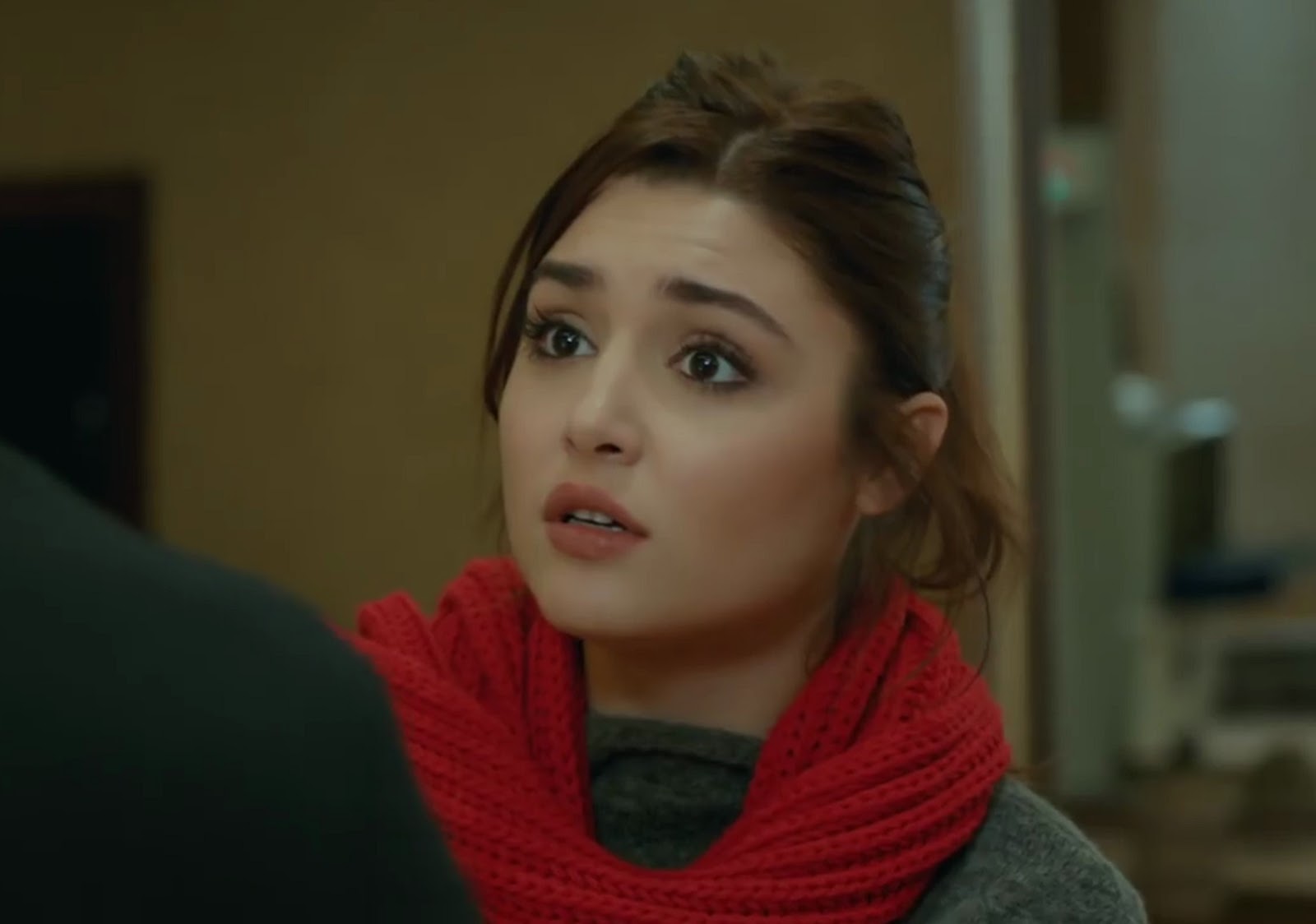 My TV Beauty: Miss Turkey Hande Ercel As Hayat Uzun In Turkish TV ...