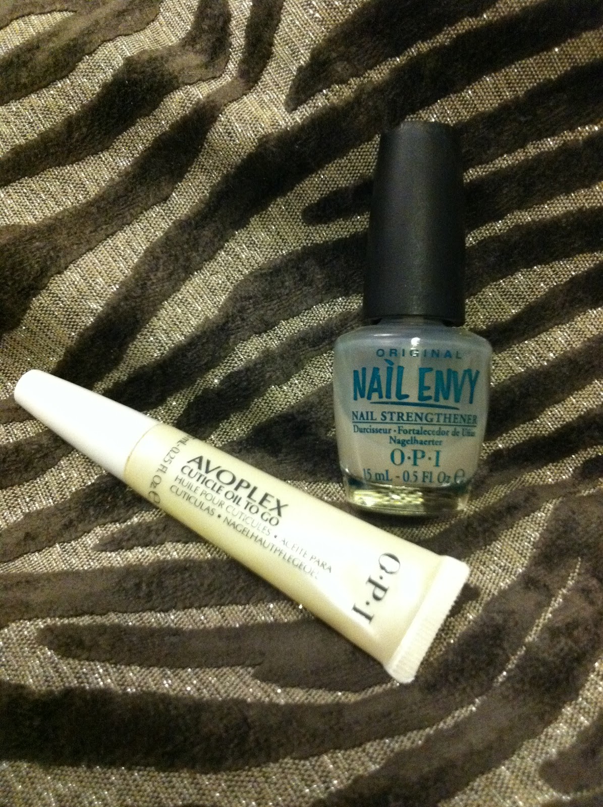 OPI Nail Envy & Avoplex Cuticle Oil ~ Confessions Of A Beauty Addict.....