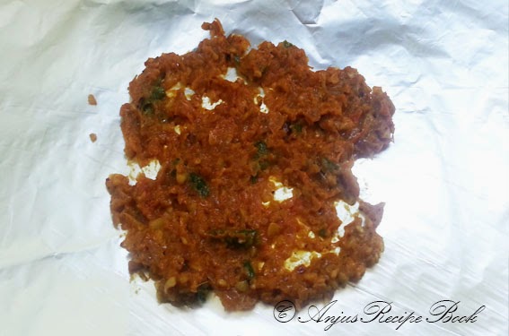 Anju's Recipe Book: Avoli Pollichathu / Black Pomfret wrapped in Banana ...