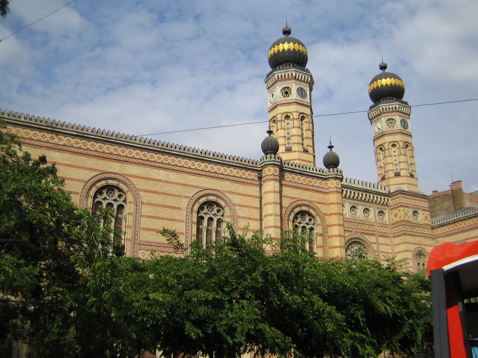 Desert Woman On the Road: Budapest Rocks!