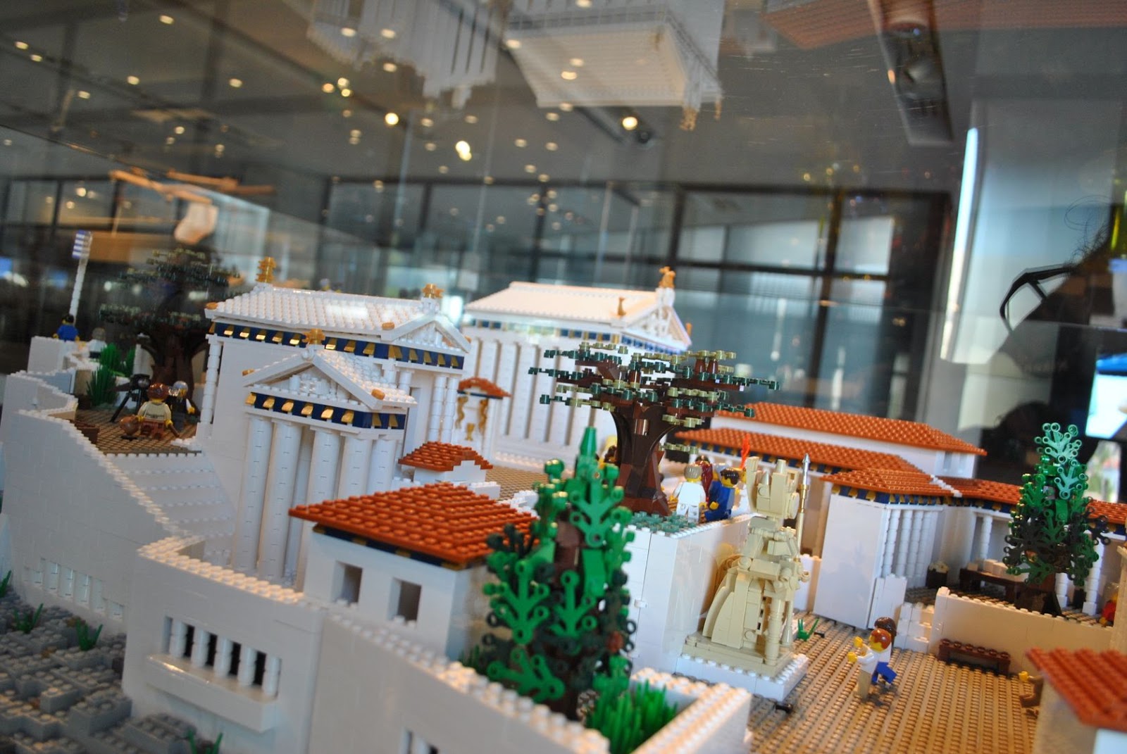 Ancient Hellas back up: Acropolis miniature made out of Lego bricks / H ...