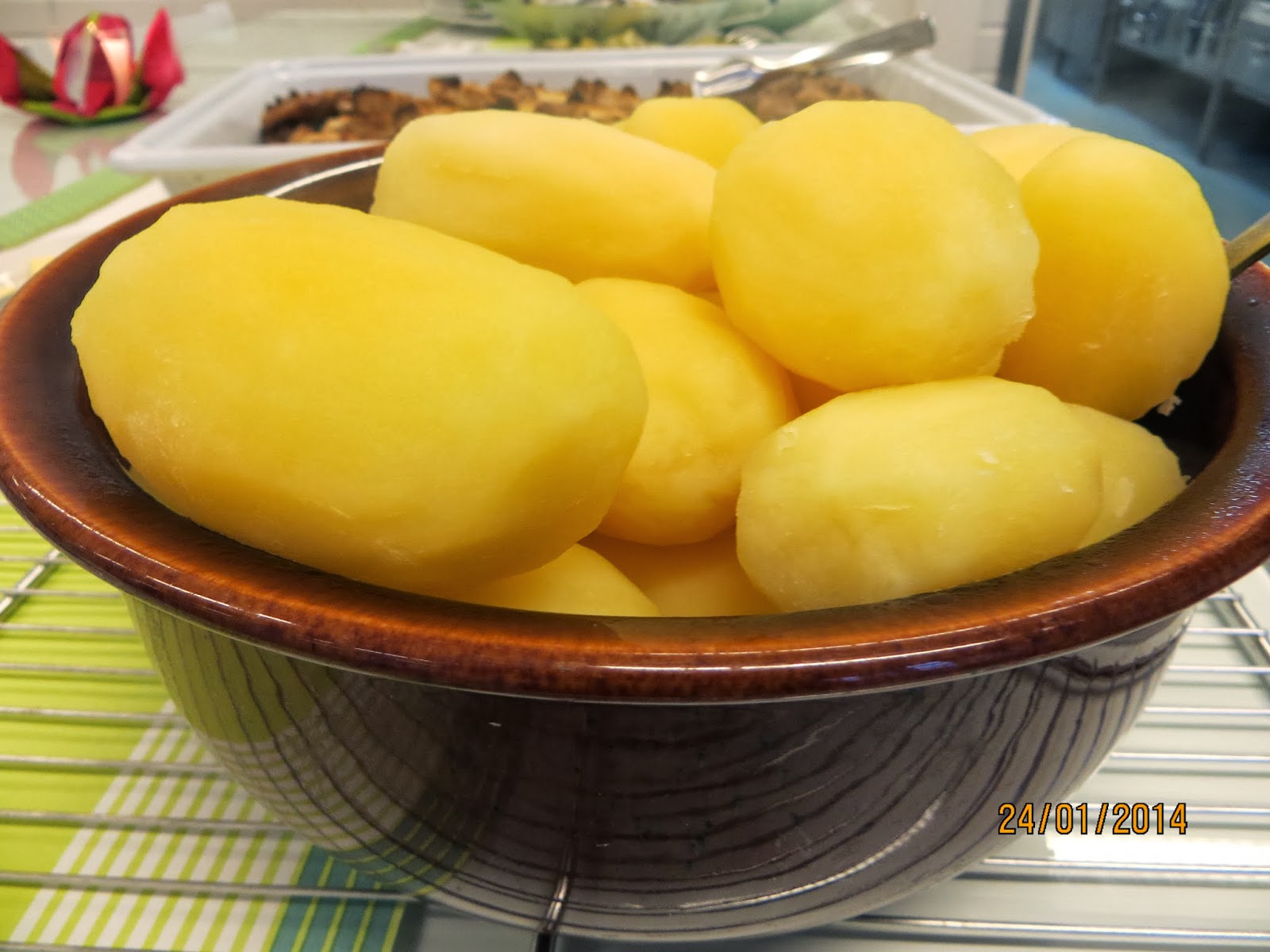 Maakuntaruoat: Karjalainen ruokaperinne