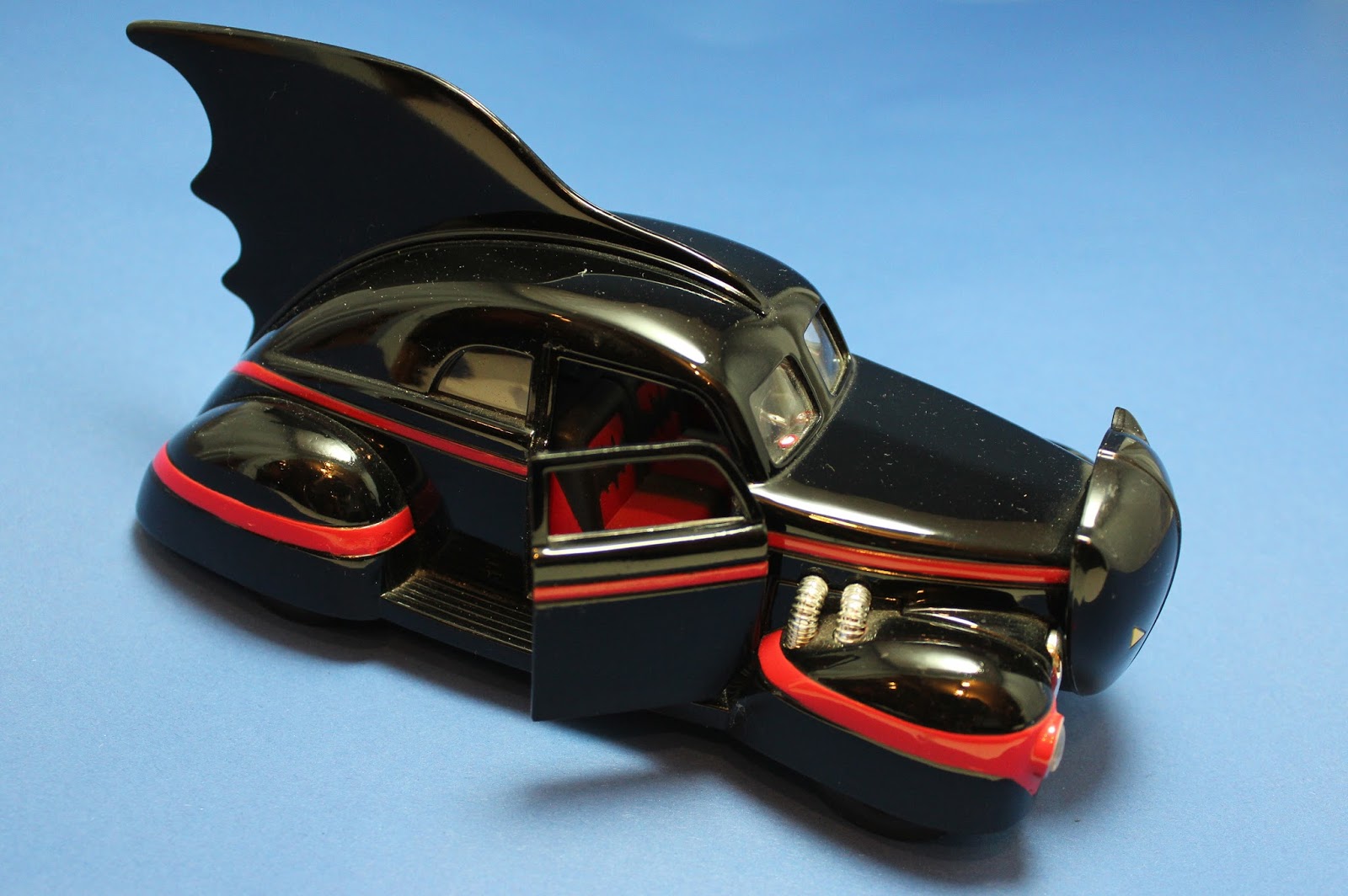 Geoff's Superheroes, Space and other incredible Toys: 1940's Batmobile