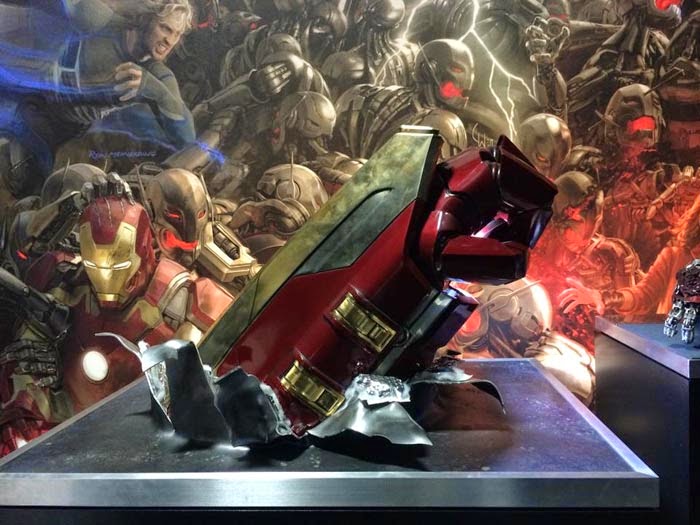 Avengers: Age of Ultron. Ultron Mark I y el escudo roto del Cap