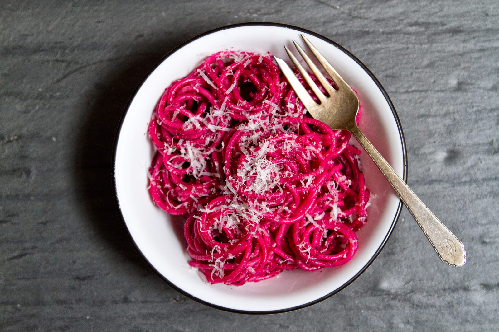 Little Market Kitchen: Roasted Beet Pesto