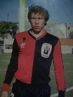 Football Yesterday & Today: Néstor Sensini - Detailed stats in ...