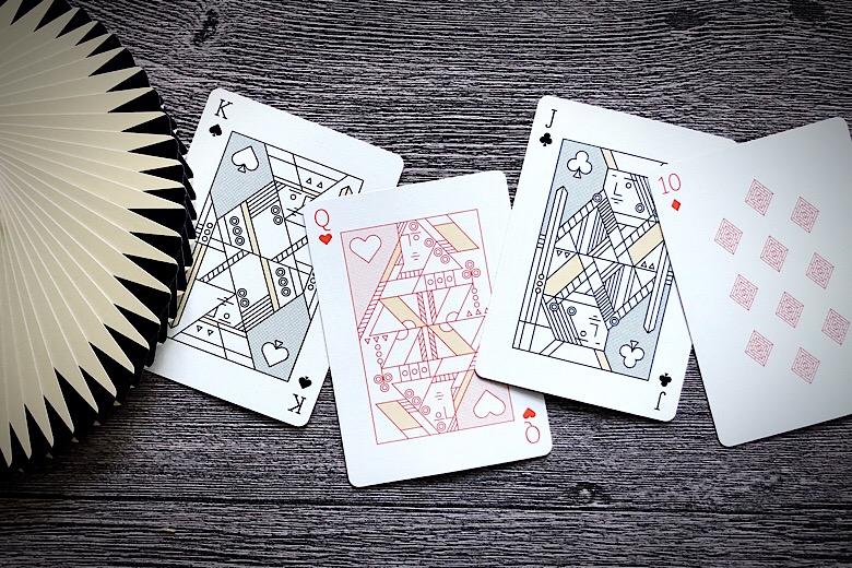 News: Green Colorway of Lucky Draw Playing Cards Available Now!