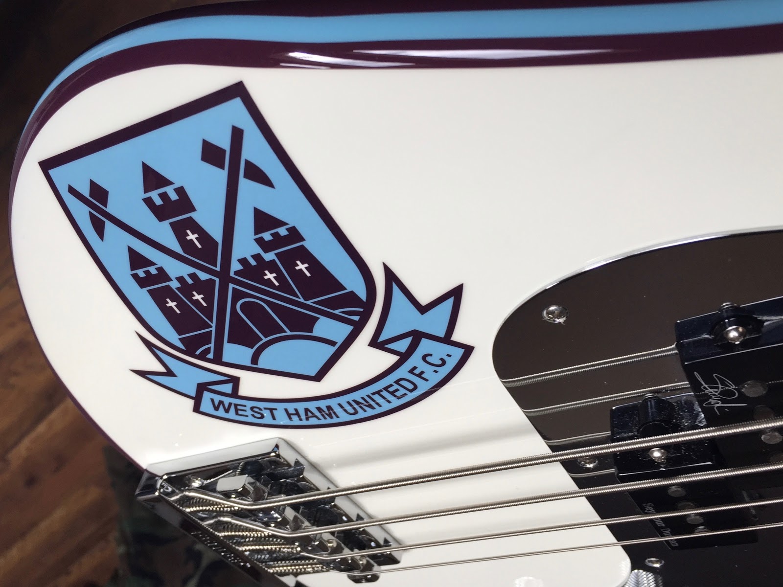 Bass Guitar Adventures: Review: Steve Harris Signature Precision Bass