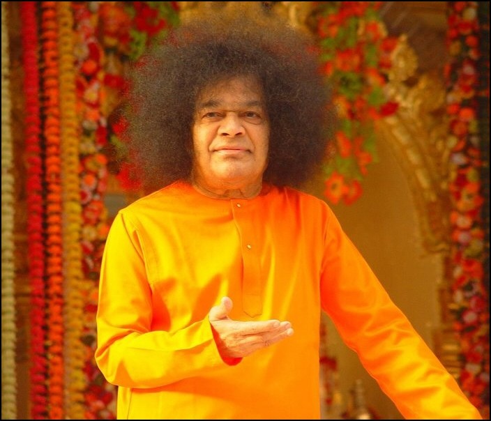 High Definition Photo And Wallpapers: sathya sai photos, picture of sai ...