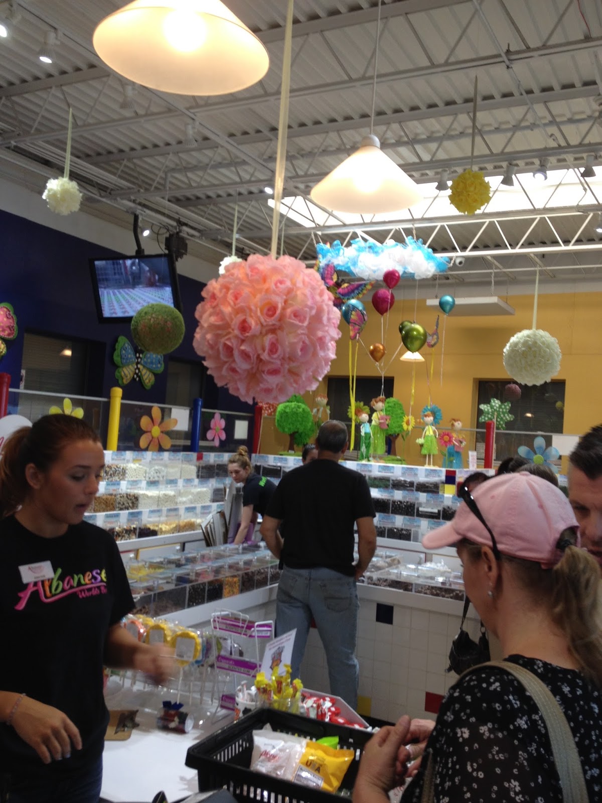 Albanese Candy Factory