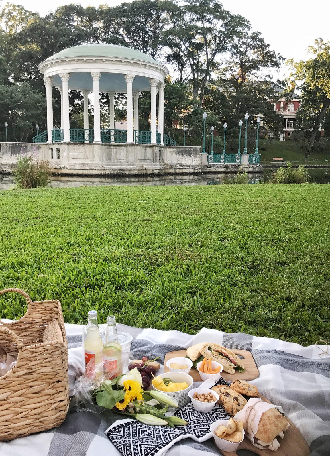 Easy Late Summer Picnic for Two - Made by Carli