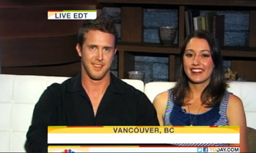 Found: The Vancouver riot kissing couple | Photo Bollywood