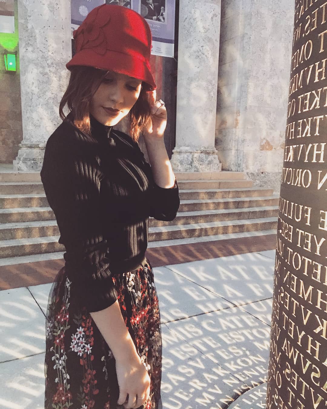 Holiday Looks: Traditional & Non-Traditional | simPLEIGH me