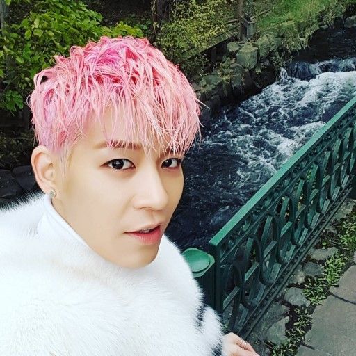 Internautas eligen a los ídolos masculinos que se ven geniales con el ...