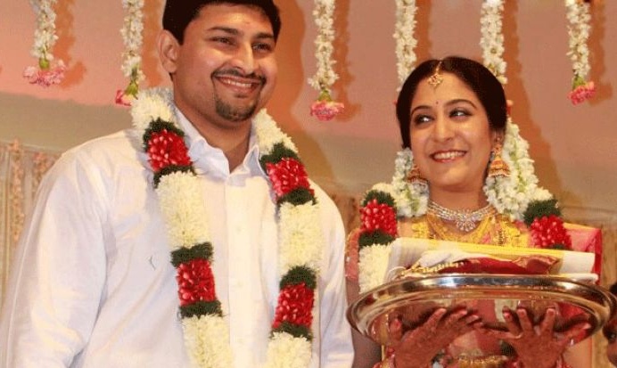 Singer Swetha Mohan wedding Pictures | CelebritiesCouples