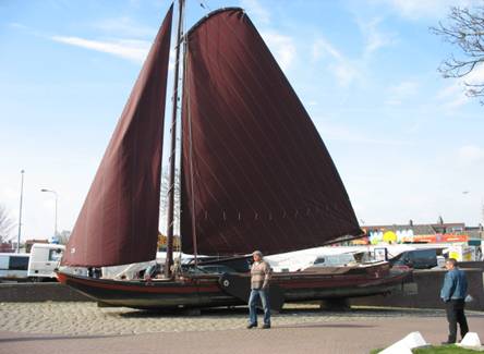 'ZIEN EN WETEN': PRAAM.