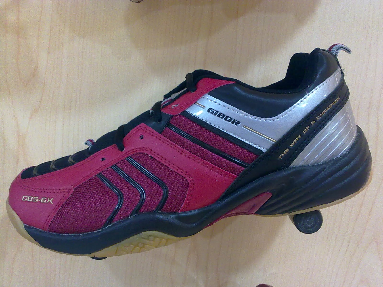 sepatu-bagus: koleksi sepatu bulutangkis