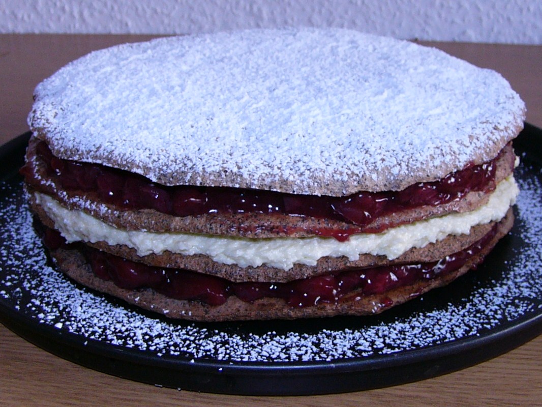 Zitazamat: Meggyes máktorta