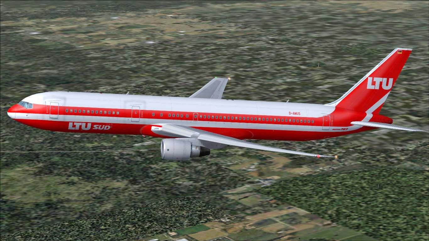 Texturas Brasileiras: LTU Süd D-AMUS Boeing 767-300ER