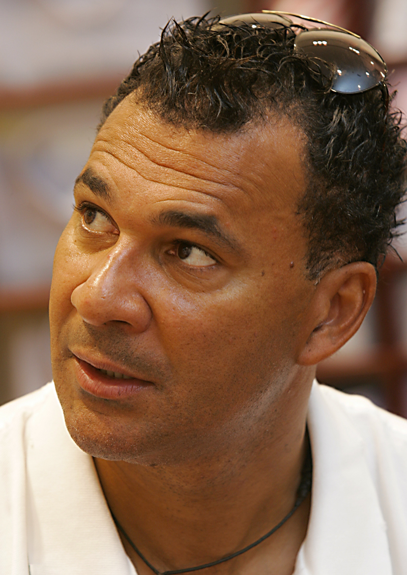 Overig-Nieuws.nl: Ruud Gullit bondscoach Zimbabwe