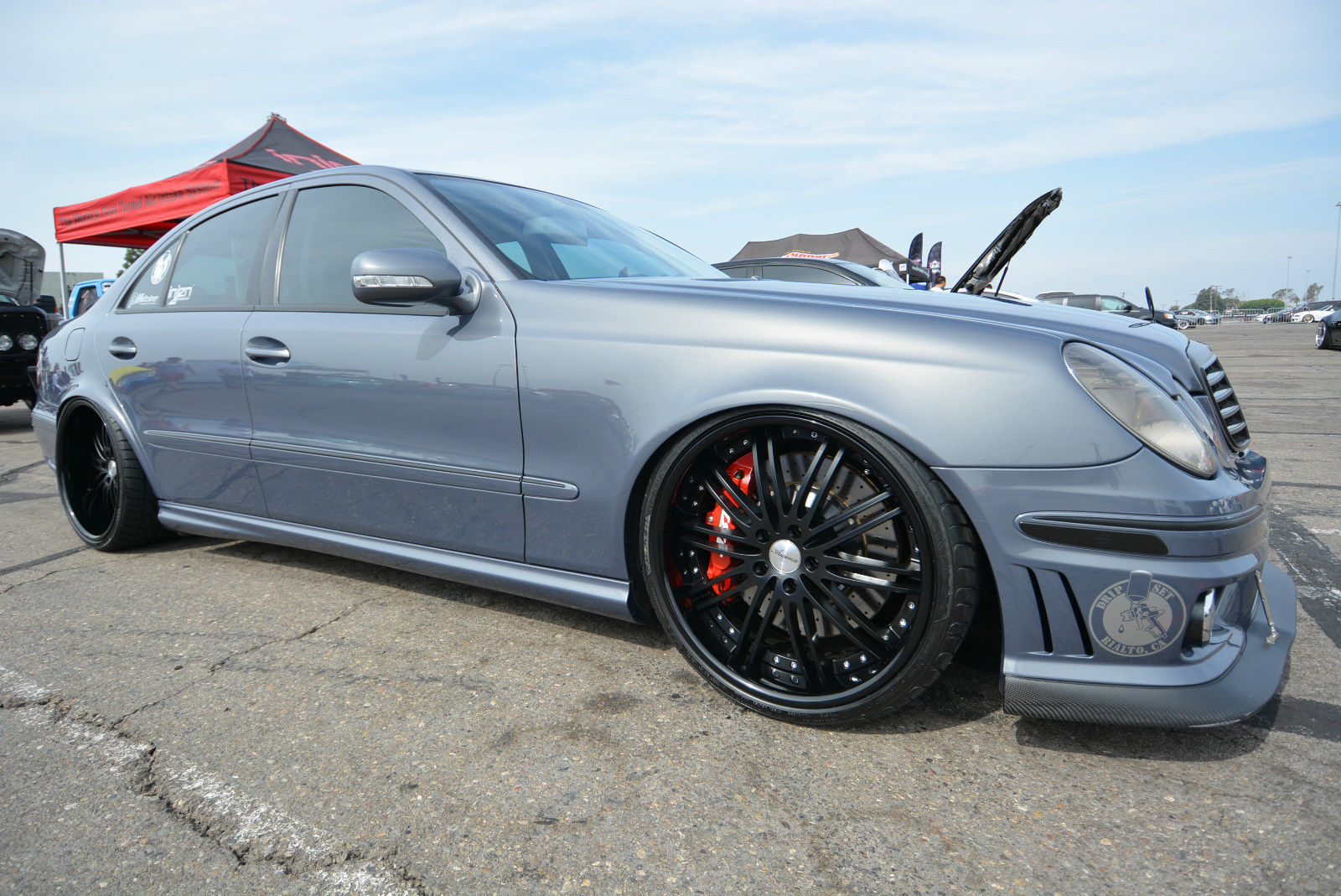 Mercedes-Benz W211 E550 Stance | BENZTUNING