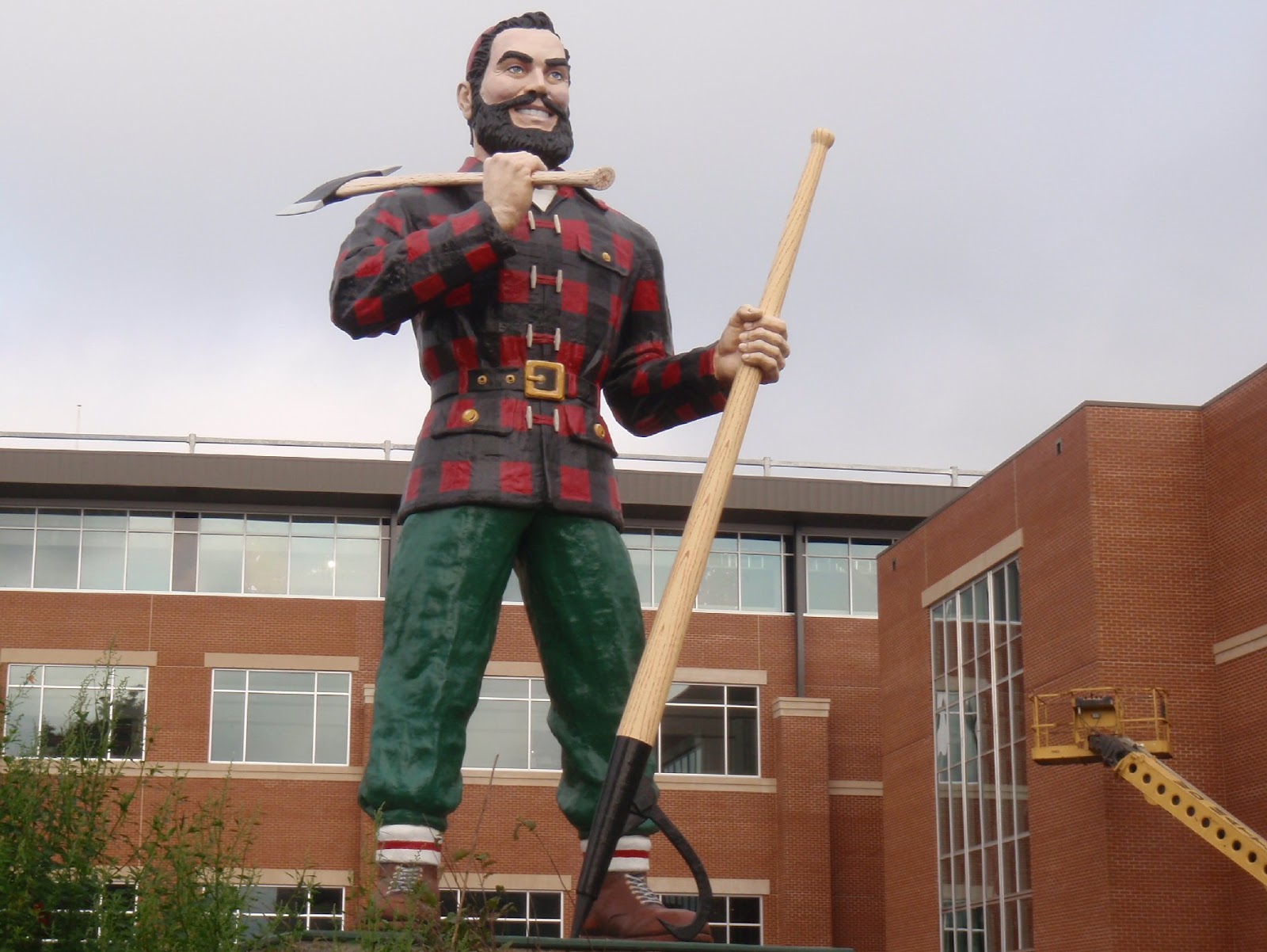 PenobscotPaddles: Halloween Tour: Dawn in Stephen King's "Derry"