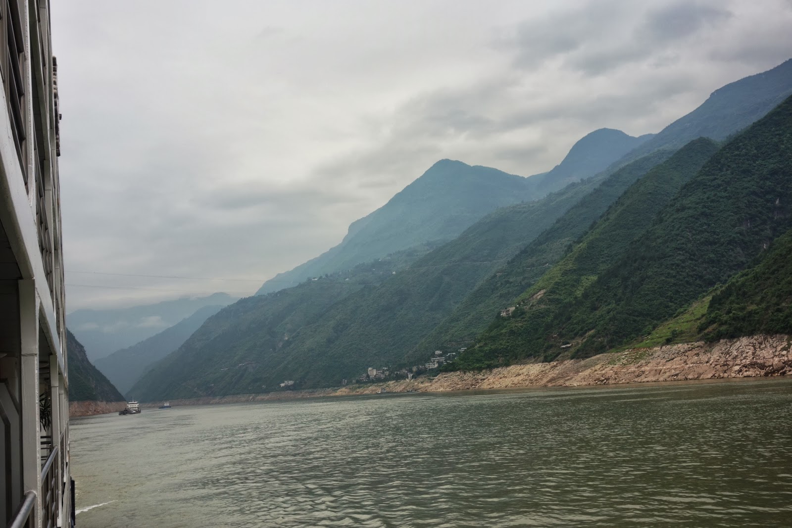 Cheryl's Travels: Day # 2 on the Yangtze River, through the Lesser ...