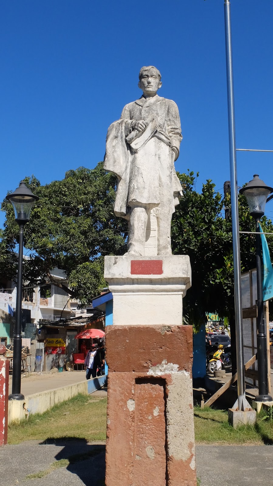 RIZAL IN MASBATE CITY, CITY HALL | DR. JOSE RIZAL MONUMENTS