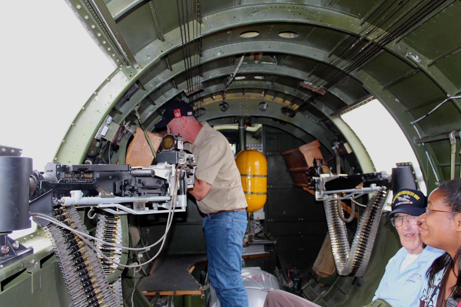 The Aero Experience: History Comes Alive as EAA's B-17 "Aluminum ...