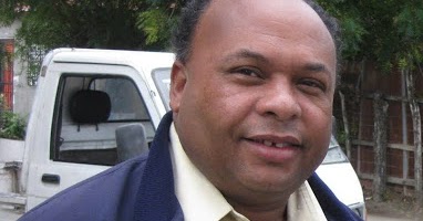 Tony Luciano exhorta a los periodistas a seguir trabajando con ...