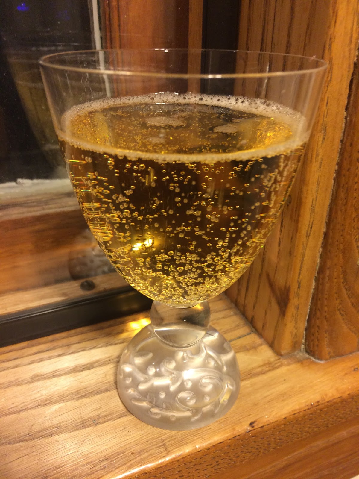 Along Came a Cider: Cider Review: Sea Cider Farm and Ciderhouse's Pippins Along Came a Cider: Cider Review: Sea Cider Farm and Ciderhouse's Pippins