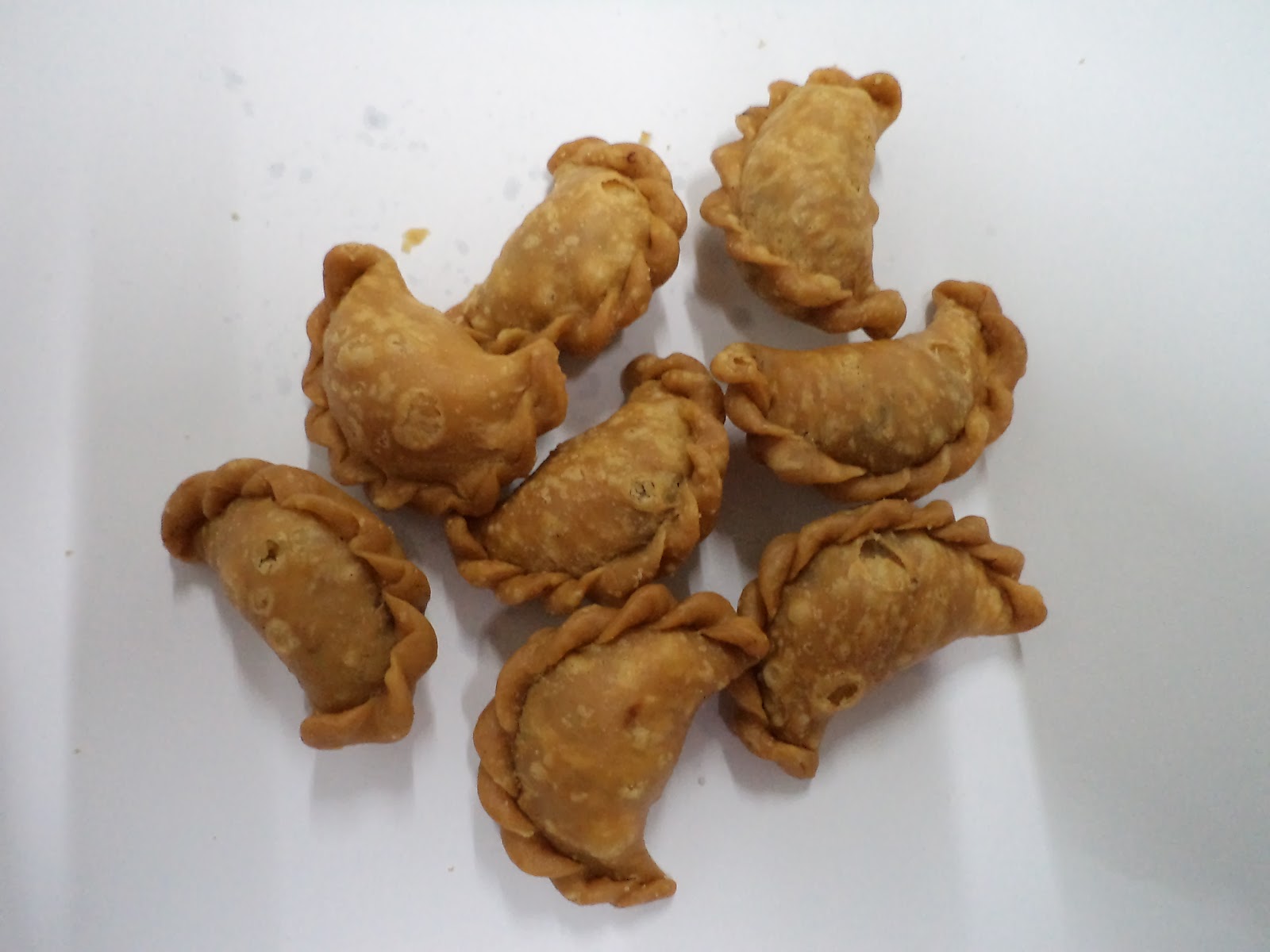 karipap mini..resepi asli dari Kelantan: ORDER KARIPAP MINI PUTERI