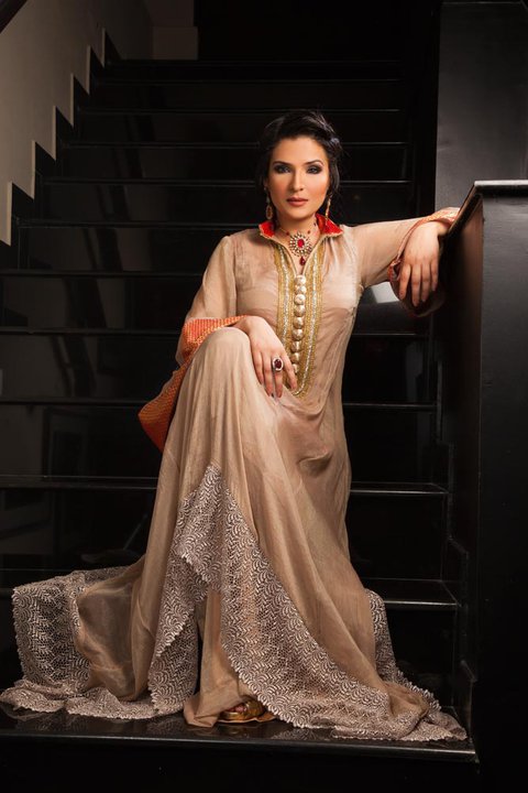 Saim Ali's Latest Collection With Celebrity Resham - iSTYLE 360