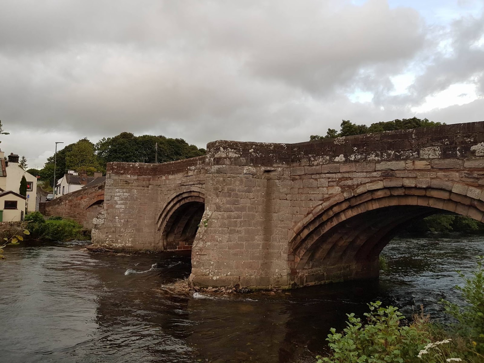 Marsh-Mel-O's Adventures: UK Roadtrip - Endinburgh to Eamont Bridge