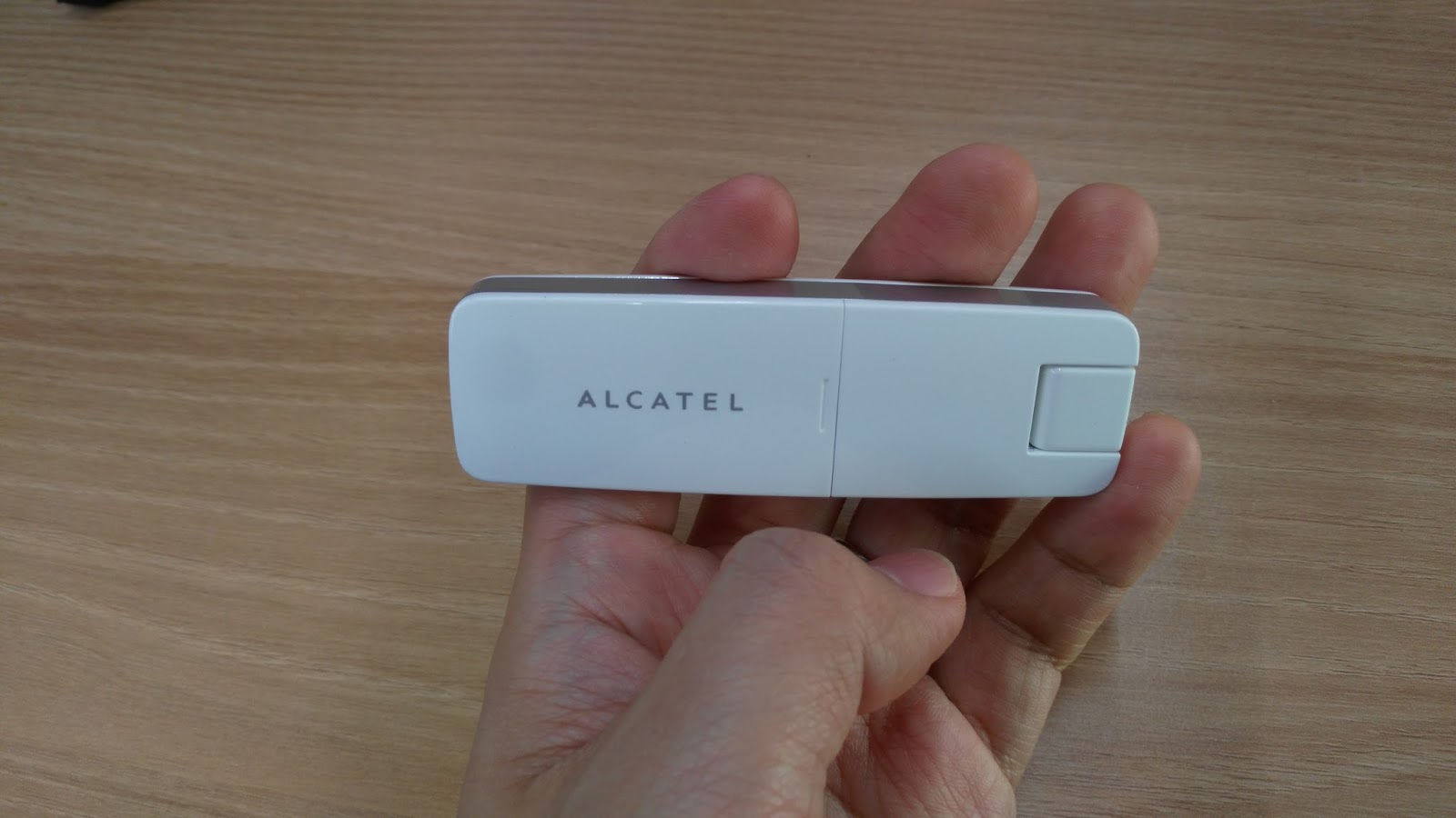 [사진많음] 알카텔 LTE 모뎀 (Alcatel L800 4G LTE USB Stick Broadban Modem) : 클리앙
