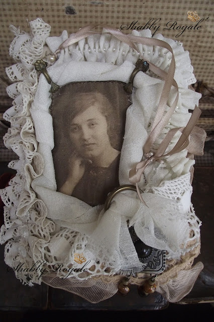 Shabby Royale: Finished Sepia Album