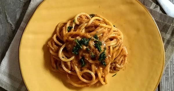 My Ricettarium: Spaghetti al sugo di sciabola