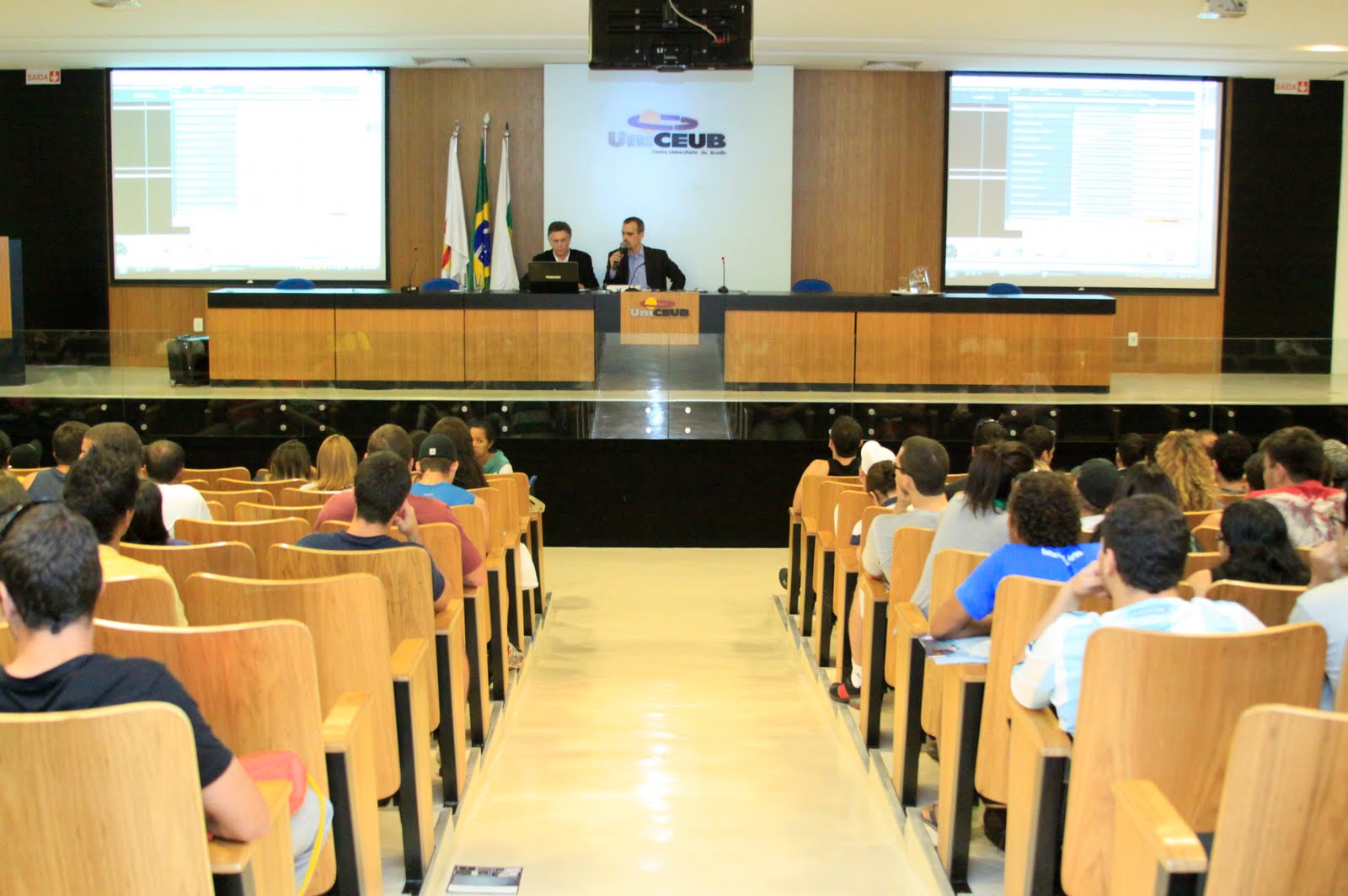 BLOG DO BOIA: PALESTRA- Dr. Richard Clement no UniCEUB.