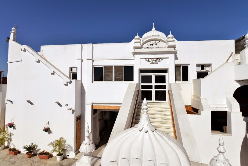 AHMADIYYA MOSQUE: Mubarak Mosque - Qadian