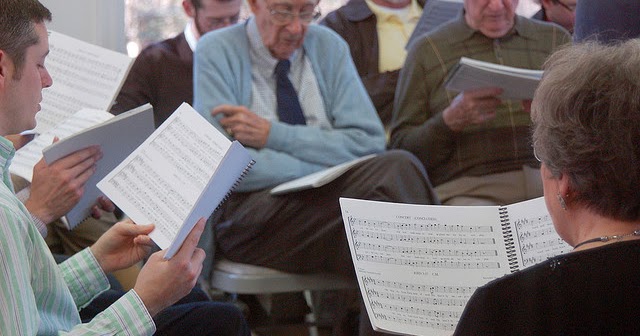 Sara Amis: Strumming the Sacred Harp