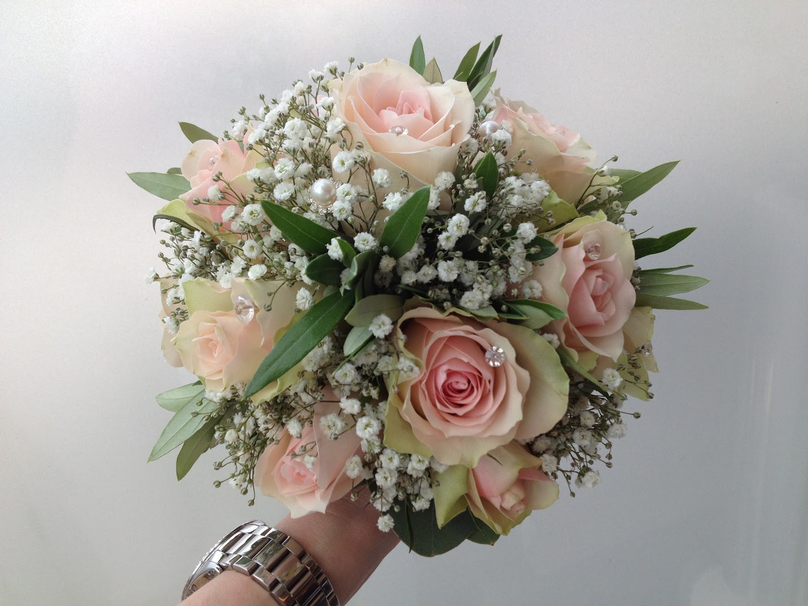 Floriss Heimdal: Brudebukett i rosa og hvit