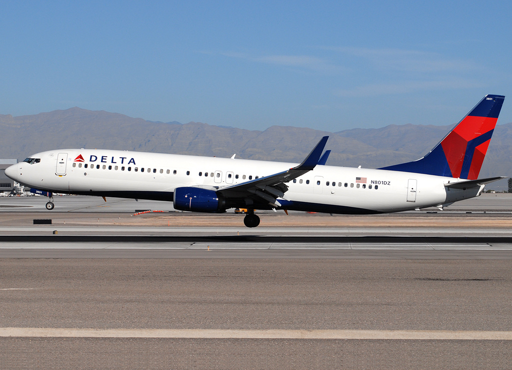 Delta encarga 20 aviones Embraer E190 y 40 Boeing 737-900ER, valorados ...