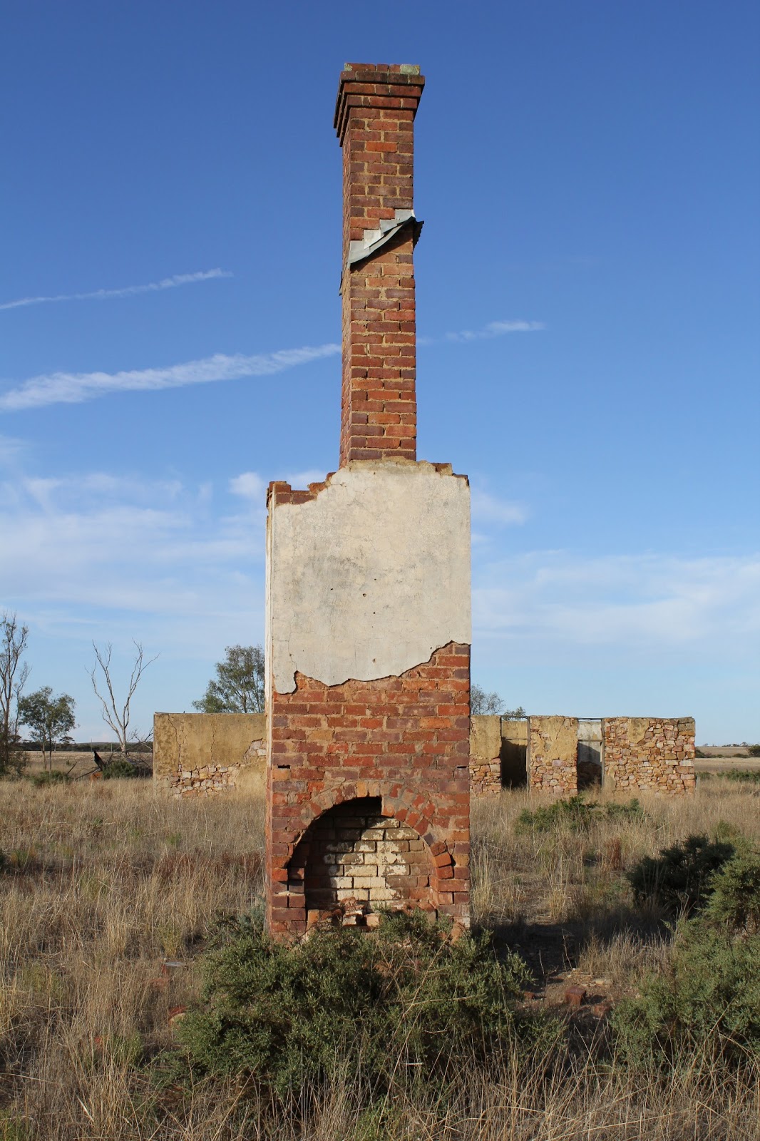 Ruins of the Home & Chimney on Lot M913 in Winchester - Carnamah ...