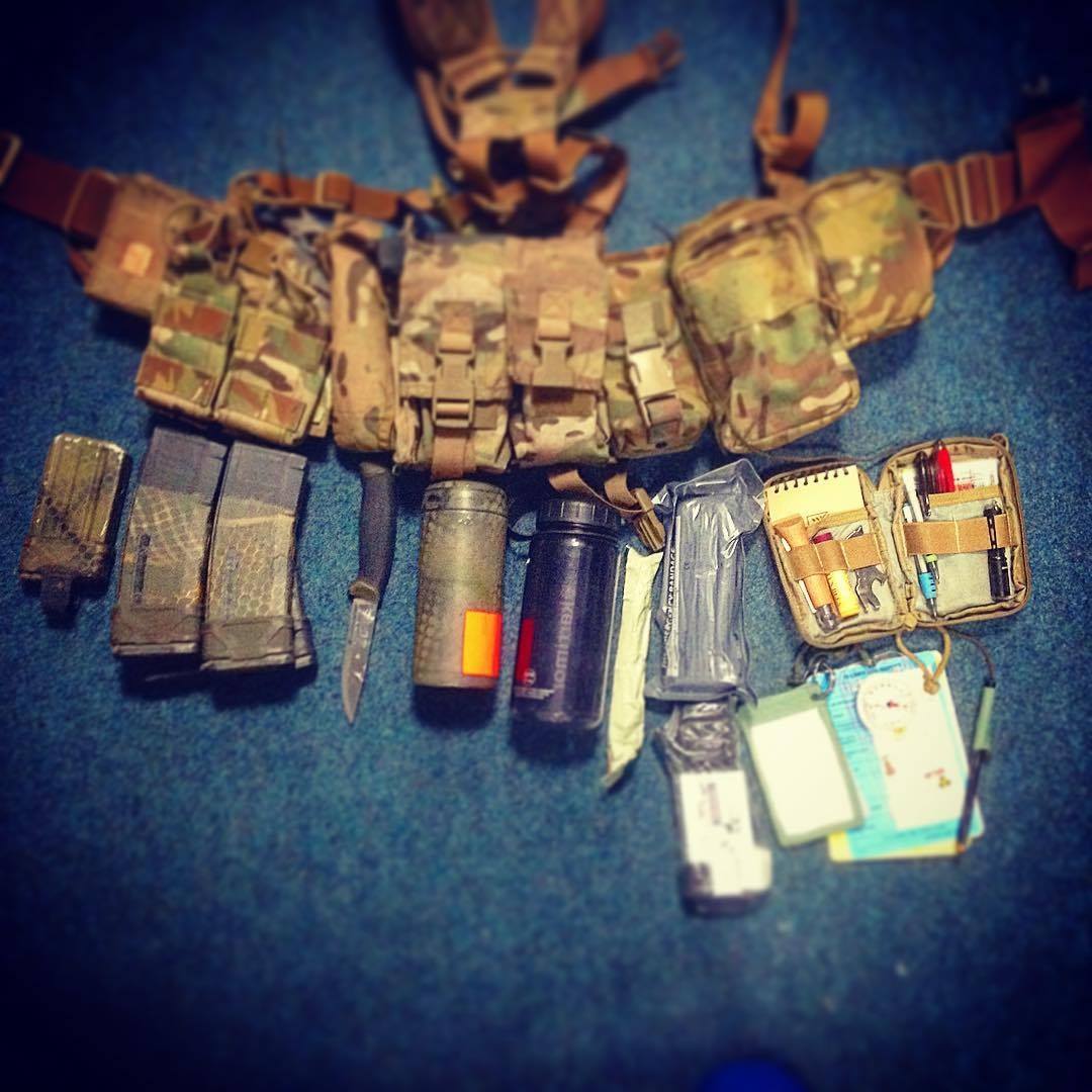 Kit Pest Reviews by Gen Kit Exchange and Cooper's Kit Corner: Fight Light