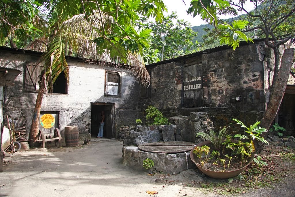 paradis express: Callwood Rum Distillery