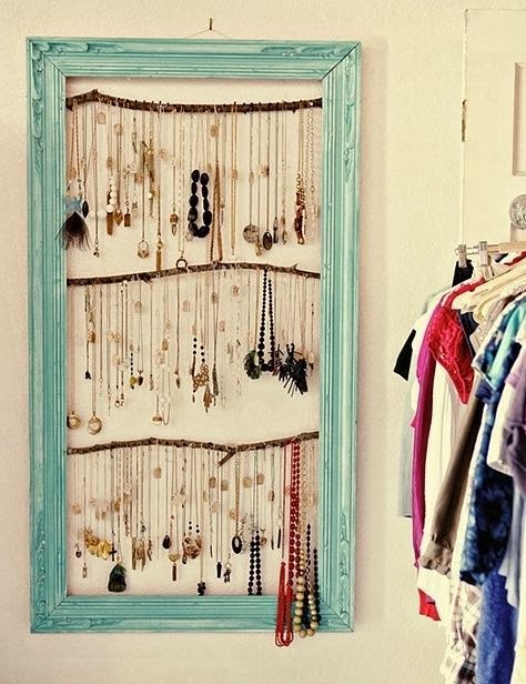 Let Vintage Jewelry Shine in Your Jewelry Store Display | Stylish Frame Up