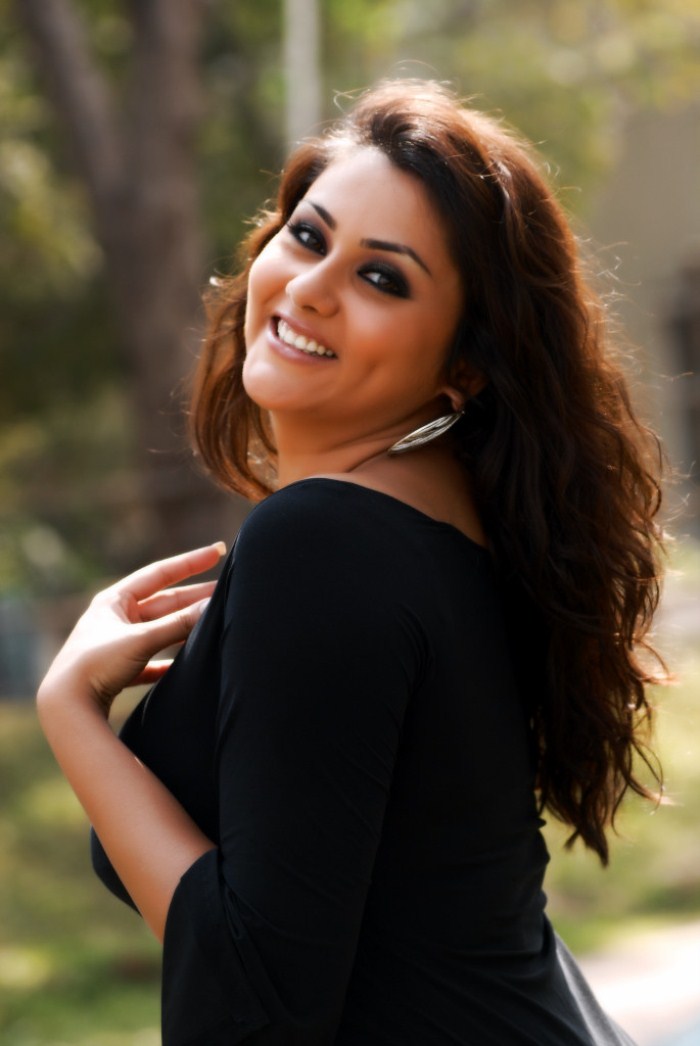 Namitha in Mini Skirt Photo Gallery ~ Share Actress